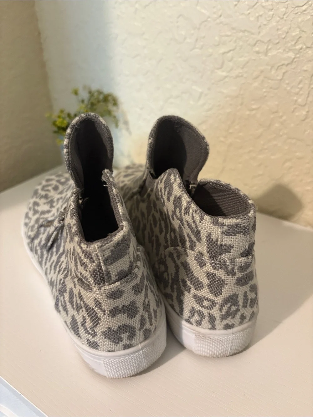 Outwoods | Shoes | Outwoods Gray And White Leopard Print Slipon ...